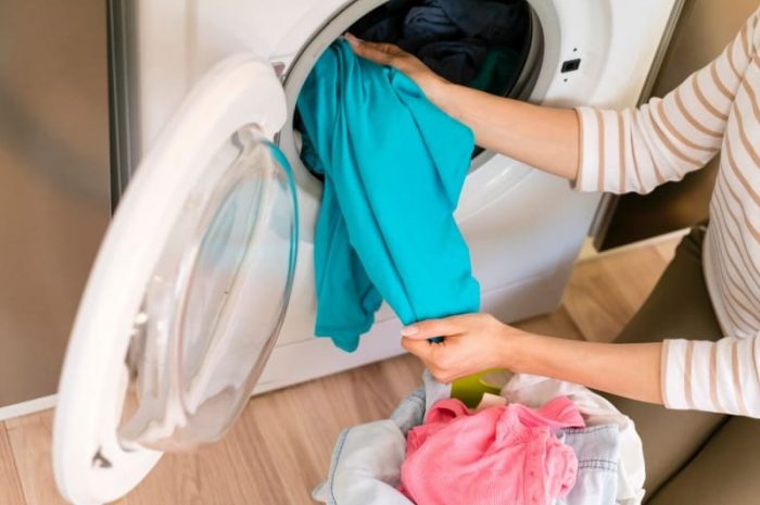 28 Spiritual Meanings of Dreaming of Washing Clothes in a Washing ...